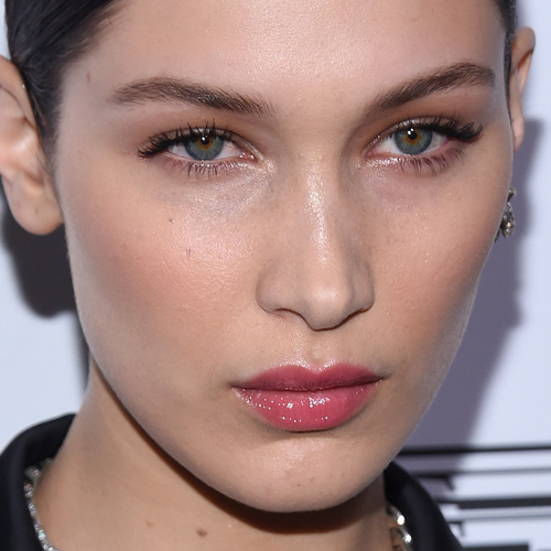 Bella Hadid Makeup: Black Eyeshadow, Brown Eyeshadow, Nude Eyeshadow ...
