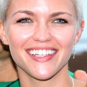 Ruby Rose Makeup: Black Eyeshadow, Bronze Eyeshadow & Nude Lipstick ...