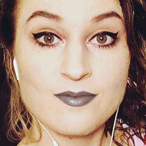 Perrie Edwards Makeup: Gold Eyeshadow & Bubblegum Pink Lipstick | Steal ...