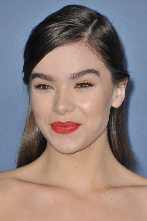 Hailee Steinfeld's Hairstyles & Hair Colors | Steal Her Style | Page 2