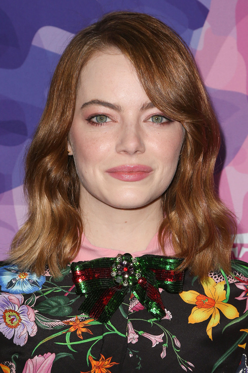 Emma Stone Wavy Ginger Blunt Cut, Bob, Sideswept Bangs Hairstyle ...