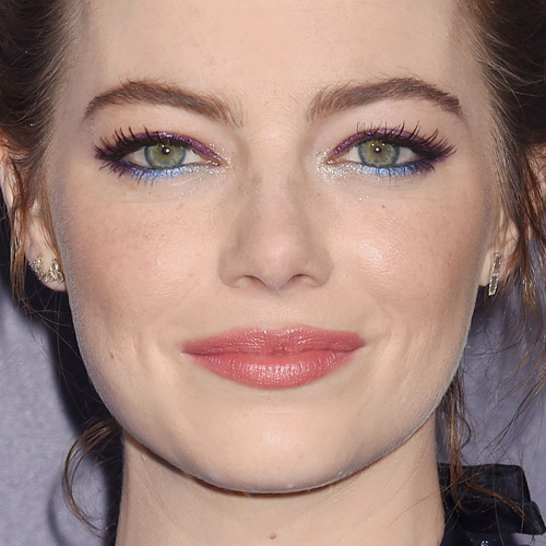 Emma Stone Makeup: Blue Eyeshadow, Brown Eyeshadow & Peach Lipstick ...