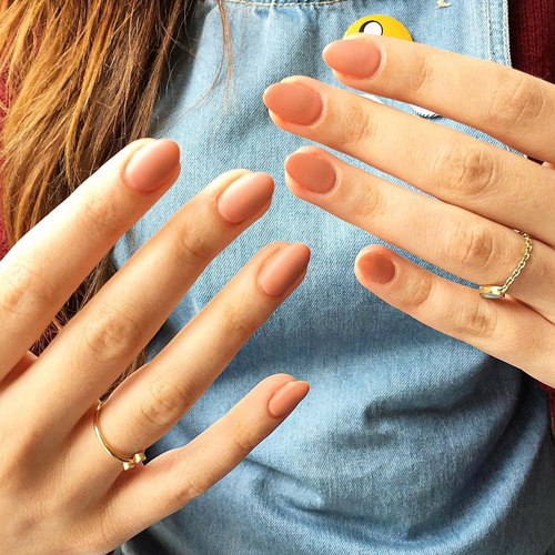 Tinashe White Stripes, Writing Nails | Steal Her Style