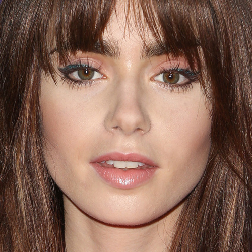 Lily Collins Makeup: Black Eyeshadow, Brown Eyeshadow & Red Lipstick ...