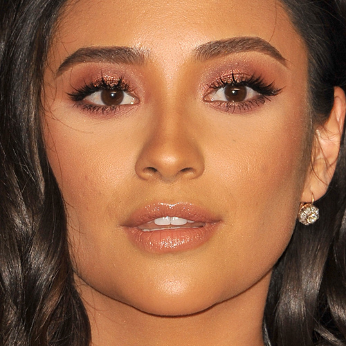 Shay Mitchell's Makeup Photos & Products | Steal Her Style