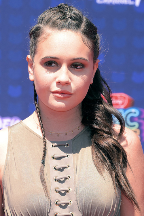Bea Miller's Hairstyles & Hair Colors | Steal Her Style