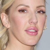 Ellie Goulding Makeup: Brown Eyeshadow & Pink Lip Gloss | Steal Her Style