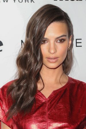 Emily Ratajkowski's Hairstyles & Hair Colors | Steal Her Style | Page 2