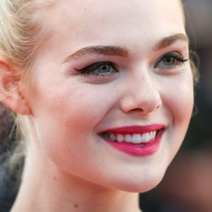 Perrie Edwards Makeup: White Eyeshadow & Pale Pink Lipstick | Steal Her ...