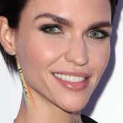 Ruby Rose Makeup: Black Eyeshadow, Bronze Eyeshadow & Nude Lipstick ...