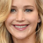 Jennifer Lawrence Makeup: Brown Eyeshadow & Peach Lipstick | Steal Her ...