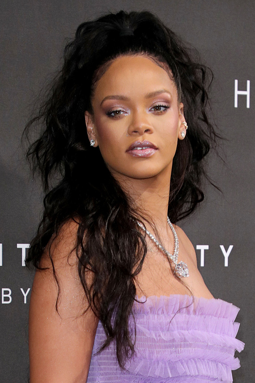 Rihanna's Hairstyles & Hair Colors | Steal Her Style