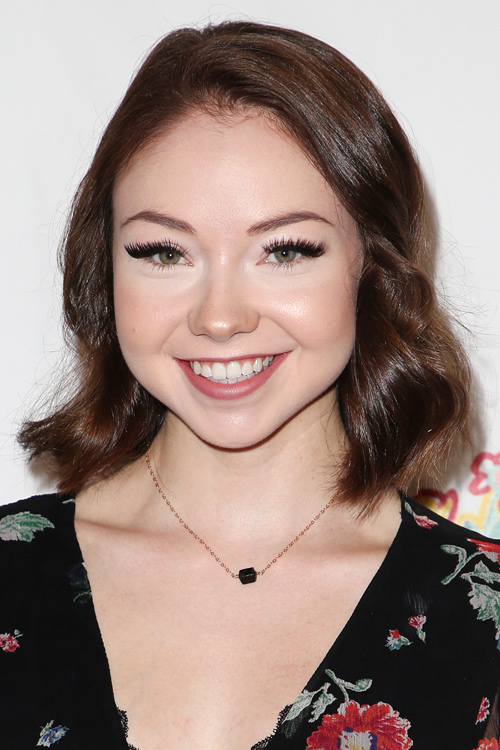 Meredith Foster Wavy Medium Brown Blunt Cut, Bob Hairstyle | Steal Her ...