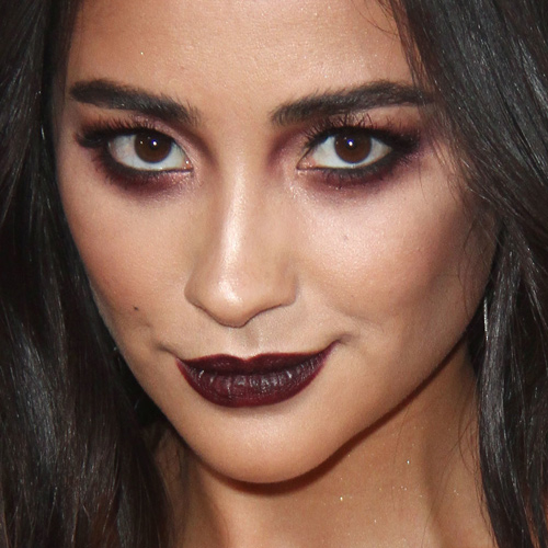 Shay Mitchell's Makeup Photos & Products | Steal Her Style