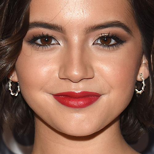 Isabela Moner's Makeup Photos & Products | Steal Her Style