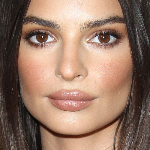 Emily Ratajkowski's Makeup Photos & Products | Steal Her Style