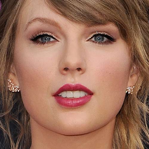 Taylor Swift Makeup: Silver Eyeshadow, Taupe Eyeshadow & Pink Lip Gloss ...