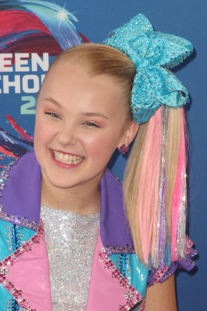 JoJo Siwa's Hairstyles & Hair Colors | Steal Her Style