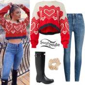 » Amanda Pavillard: Red Crop Sweater, Skinny Jeans
