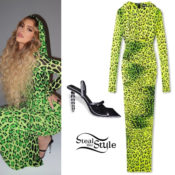 Kylie Jenner Clothes & Outfits | Page 17 of 57 | Steal Her Style | Page 17