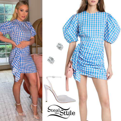 » Hilary Duff: Blue Printed Dress, White Pumps