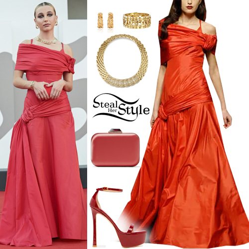 » Emma Chamberlain: Red Gown, Platform Sandals