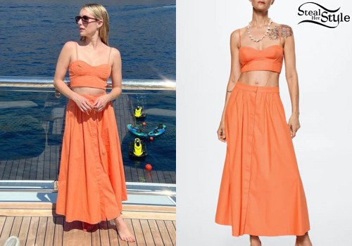 » Emma Roberts: Pink Top and Pants