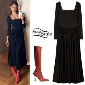 » Emily Ratajkowski