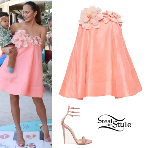 » Chrissy Teigen: Pink Mini Dress and Sandals