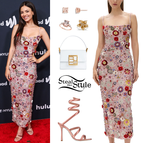 » Victoria Justice: Embellished Dress, Silver Pumps